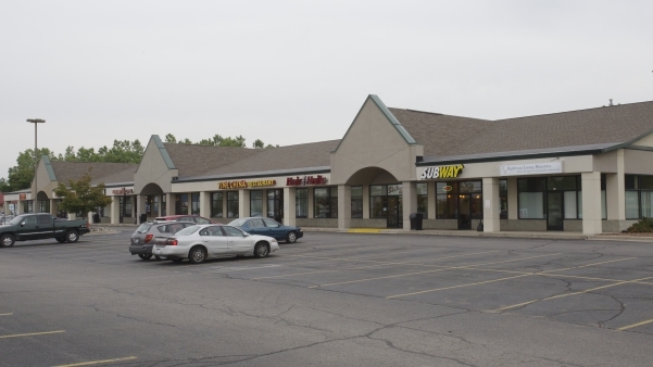 1701 S. Waverly Rd. Lansing, MI 48917 | Sam Eyde